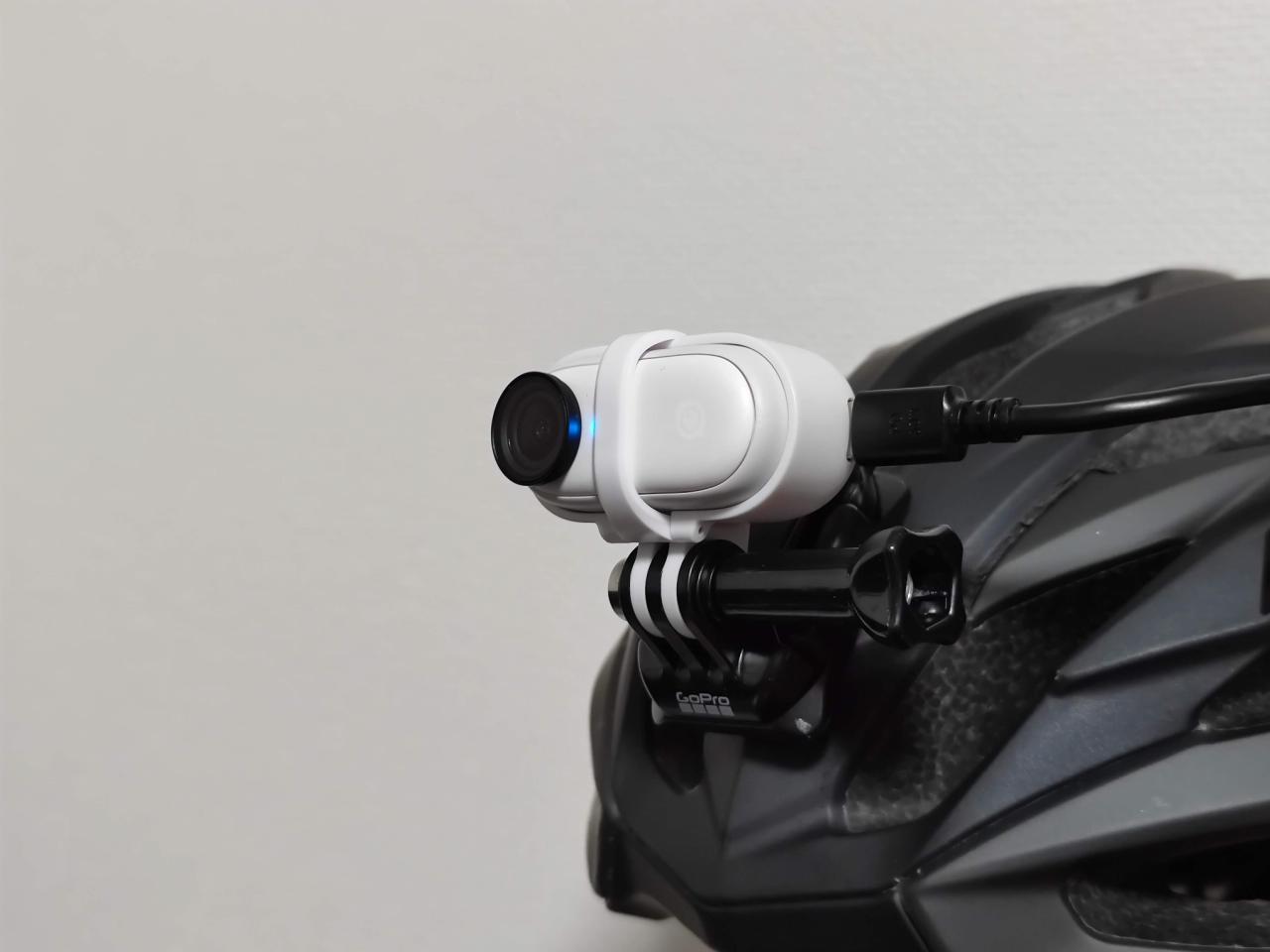 【レビュー】Insta360 GO2 USBパワーマウント ～外部電源から給電して撮影できる純正マウント～ | すくみずログ